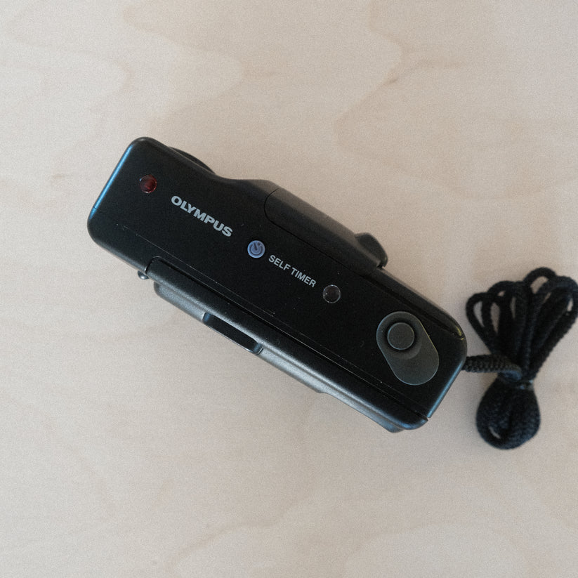 Olympus AM-100 – Focus Pocus